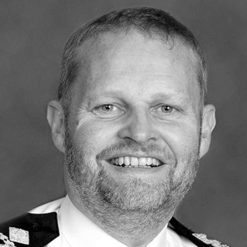 Crisis Response Journal : Chris Singer